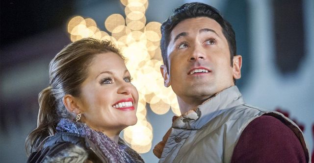 Christmas Under Wraps - movie: watch streaming online Christmas Under Wraps - movie: watch streaming online