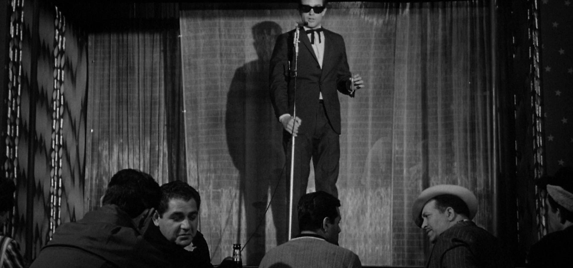 Mickey One streaming: where to watch movie online?