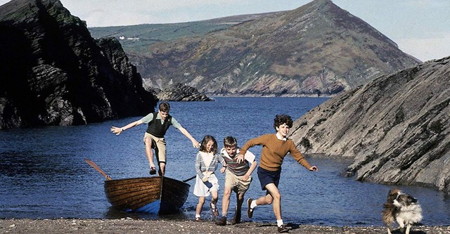 Los Cinco - Ver la serie online completa en español