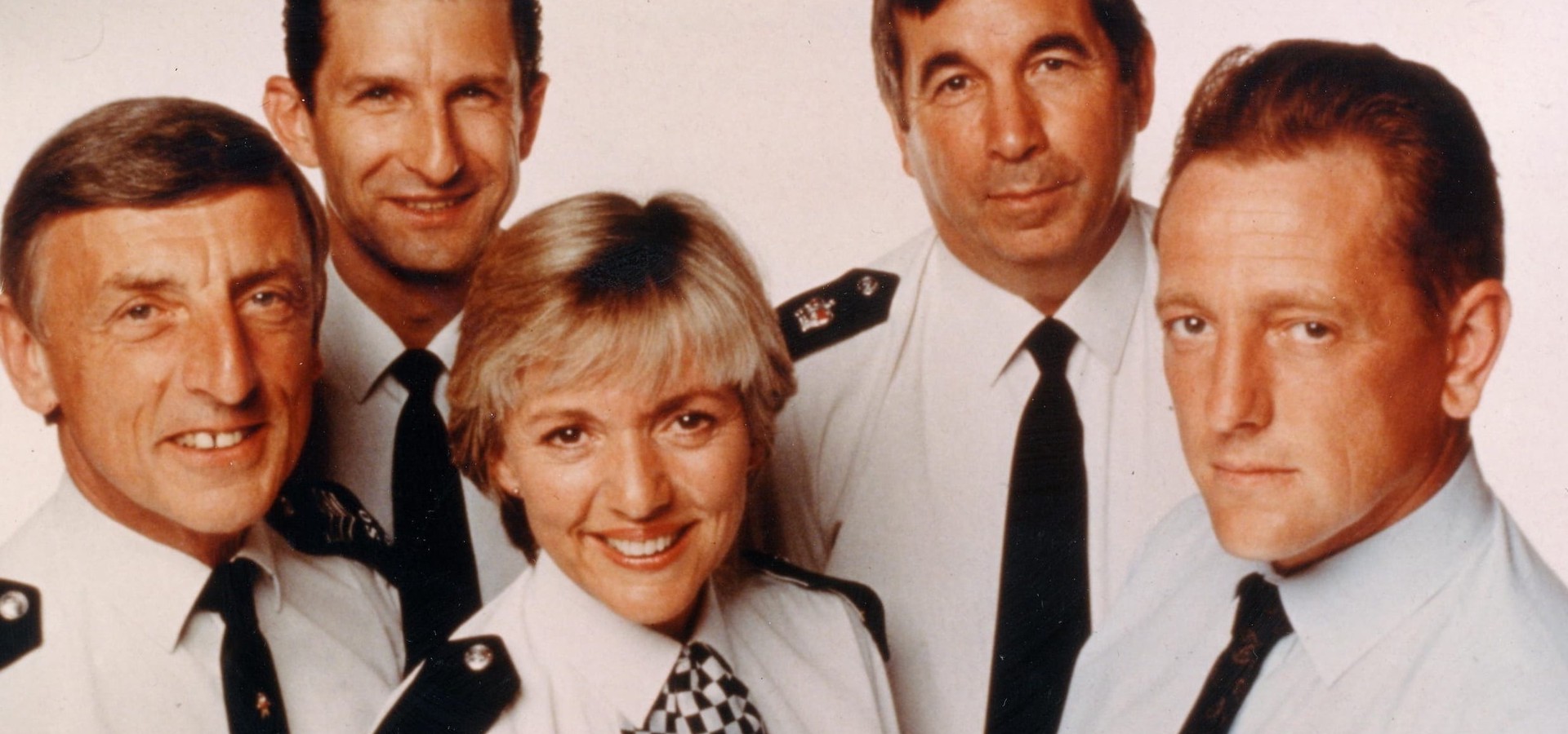 The Bill Season 24 - watch full episodes streaming online