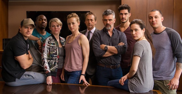 Blue Moon - watch tv show streaming online