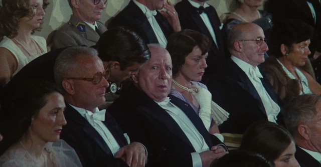 Special Section streaming: where to watch online?