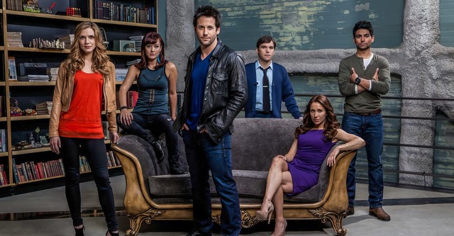 Primeval: New World Season 1 - watch episodes streaming online