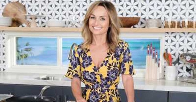 Giada's Holiday Handbook Season 3 - episodes streaming online