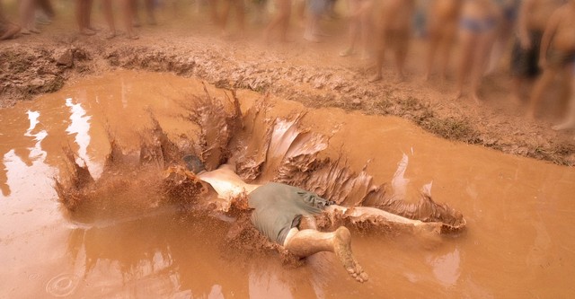 Mud Lovin' Rednecks Season 1 - watch episodes streaming online