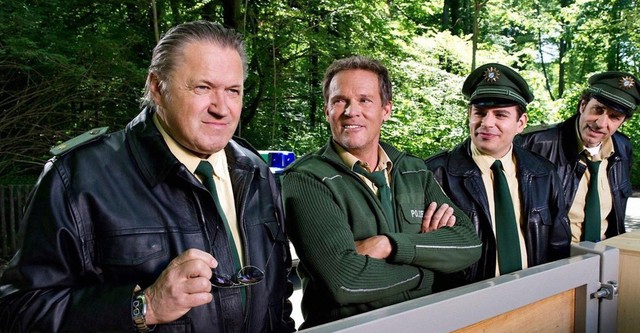 Hubert ohne Staller Season 2 - watch episodes streaming online