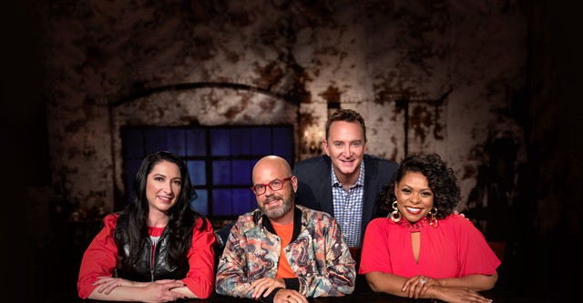 Haunted Gingerbread Showdown Season 2 - episodes streaming online