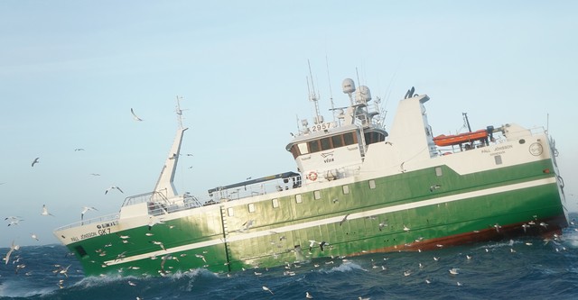 Ice Cold Catch Season 1 - watch episodes streaming online