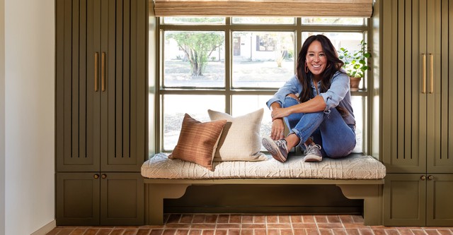 Mini Reni Season 1 - watch full episodes streaming online