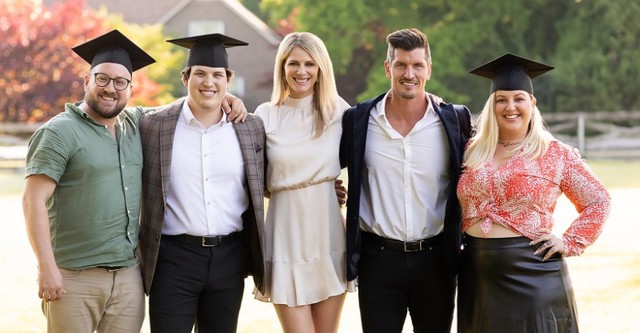 Flip U Season 1 - watch full episodes streaming online