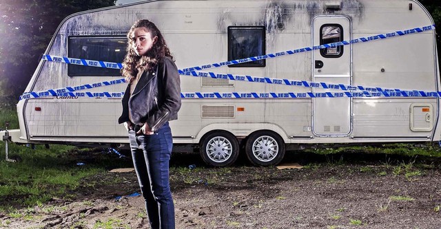 Glue Season 1 - watch full episodes streaming online