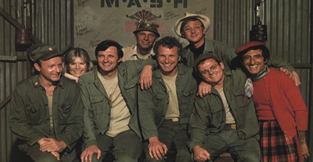 M*A*S*H Season 7 - watch full episodes streaming online