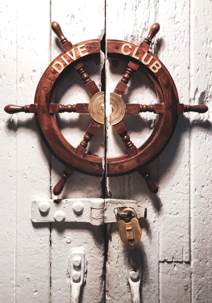 Dive Club - watch tv show stream online
